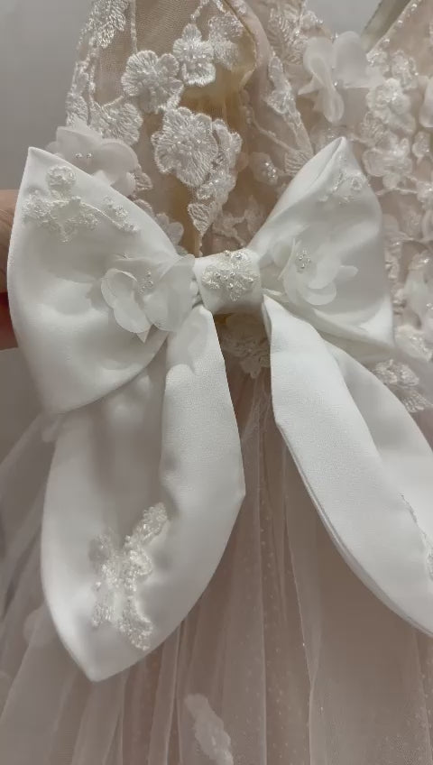 Penelope Handmade Lace Hair Bow Clip MK030 – Mik & Me